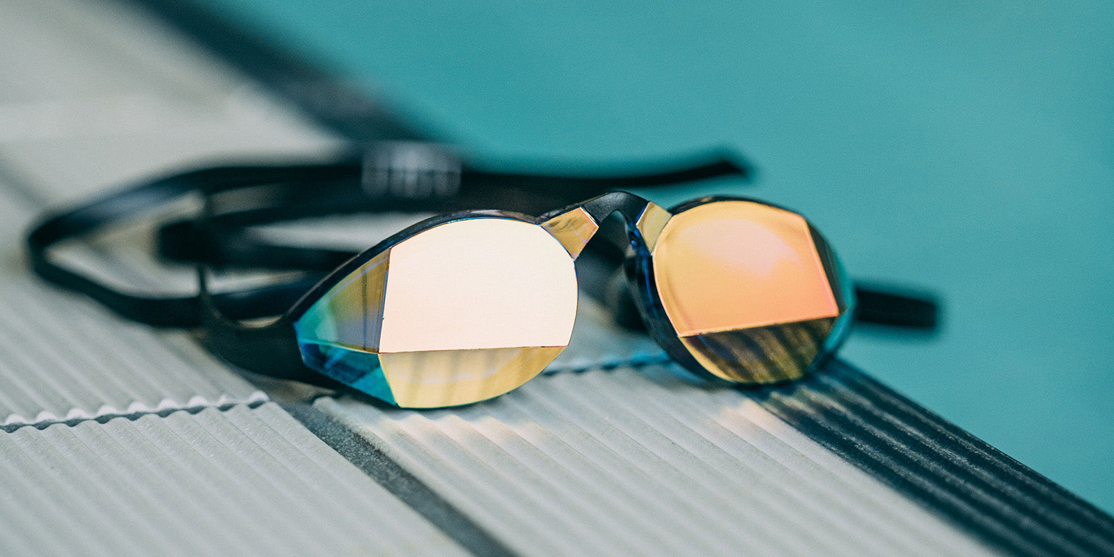 How Should Swim Goggles Fit? A Comprehensive Guide – THEMAGIC5